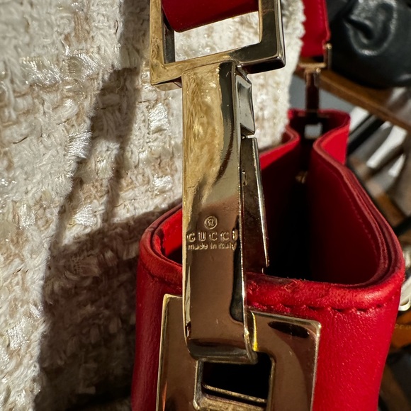 Gucci | Bags | Authentic Gucci Vintage Classic Canvas Handbag With Red ...